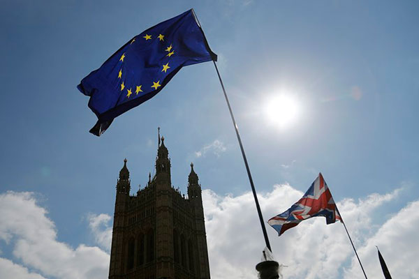 Maiores partidos britânicos prometem romper impasse do Brexit - Tribuna ...